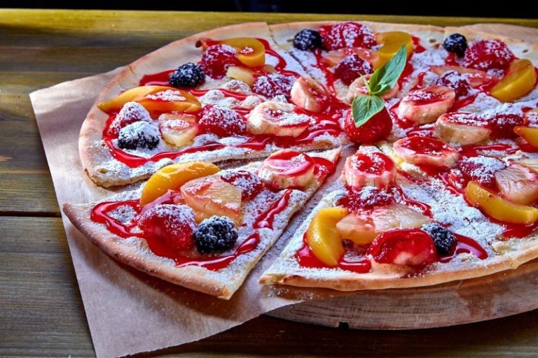 Different Types of Crackers: Delicious Varieties and Their Origins